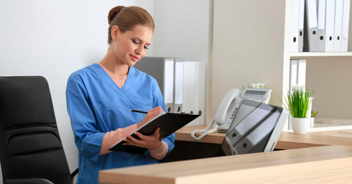 7 Skills to Become a Successful Medical Administrative Assistant
